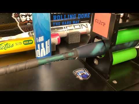 LongballBats.com Heat Rolling a 2025 Louisville Slugger KRYO Softball Bat, WBL2989010 50358 A81