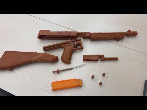 3D Printed Thompson 1928 with ordinary magazine 帶有普通彈夾的 3D 打印 湯姆森 1928 式衝鋒槍