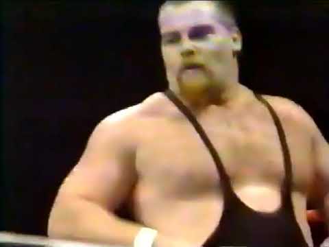 Jim ''Anvil'' Neidhart (w/Jimmy Hart) vs. Dick Dye WWF 1985