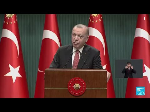 EU considers 3.5 bln euro migrant funding for Turkey, diplomats say