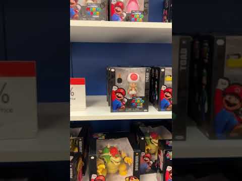 We found a NEW Toys “R” US Location!