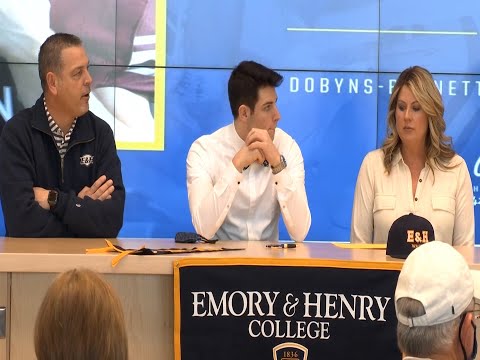 Dobyns-Bennett football player Isaac Ratliff signs with Emory & Henry