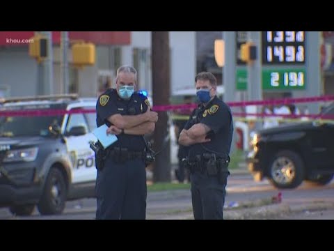 Armed suspect shot to death by HPD officer after tense confrontation in Houston's South Side