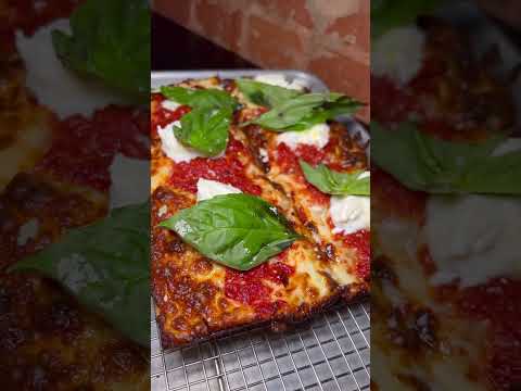 Margherita Pizza πEmmy Squared Pizza ~ Hells Kitchen, Manhattan, NY