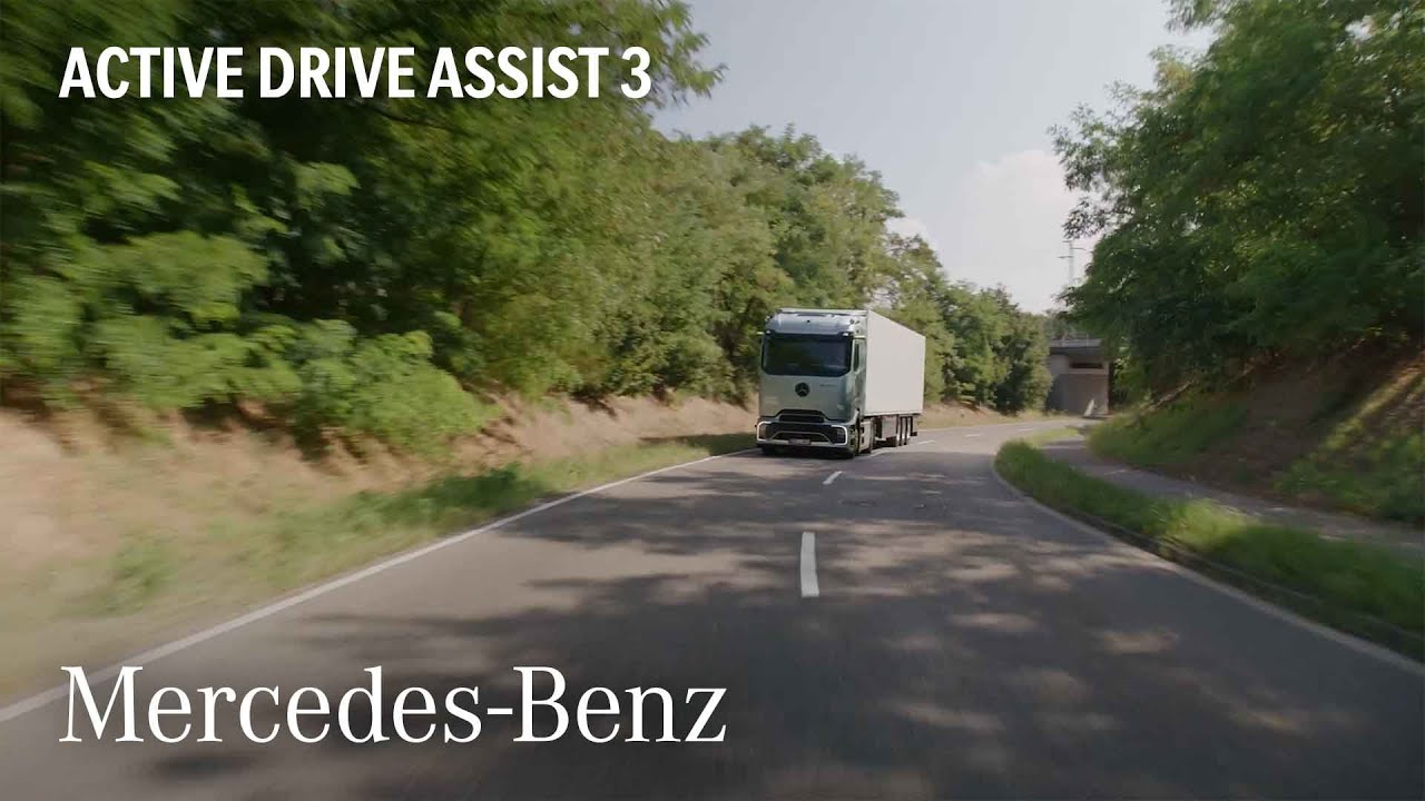 By your side: Active Drive Assist 3  | Mercedes-Benz Trucks