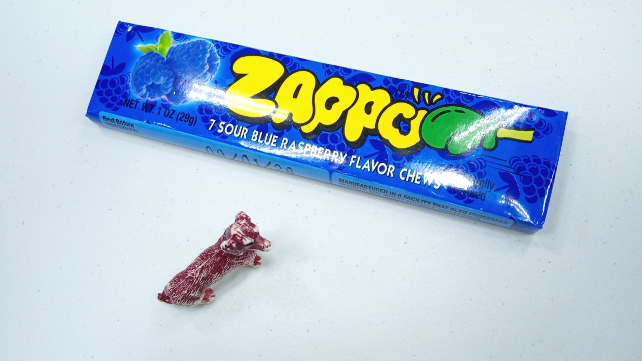 Unboxin Doxin - Zappo Sour Blue Raspberry Flavor Chews