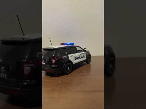 Johnson City, New York Police Dept 1/24 Diecast Ford Explorer