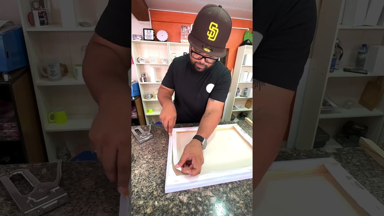 Proceso para enmarcar una impresión canvas en bastidor