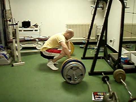 250kg deadlift