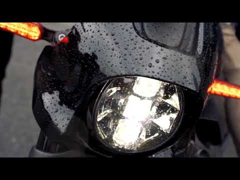 Harley-Davidson LiveWire One Electric Motorcycle Review - Longer Range & Fast Charging