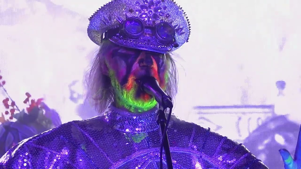 Crazy World of Arthur Brown play 
