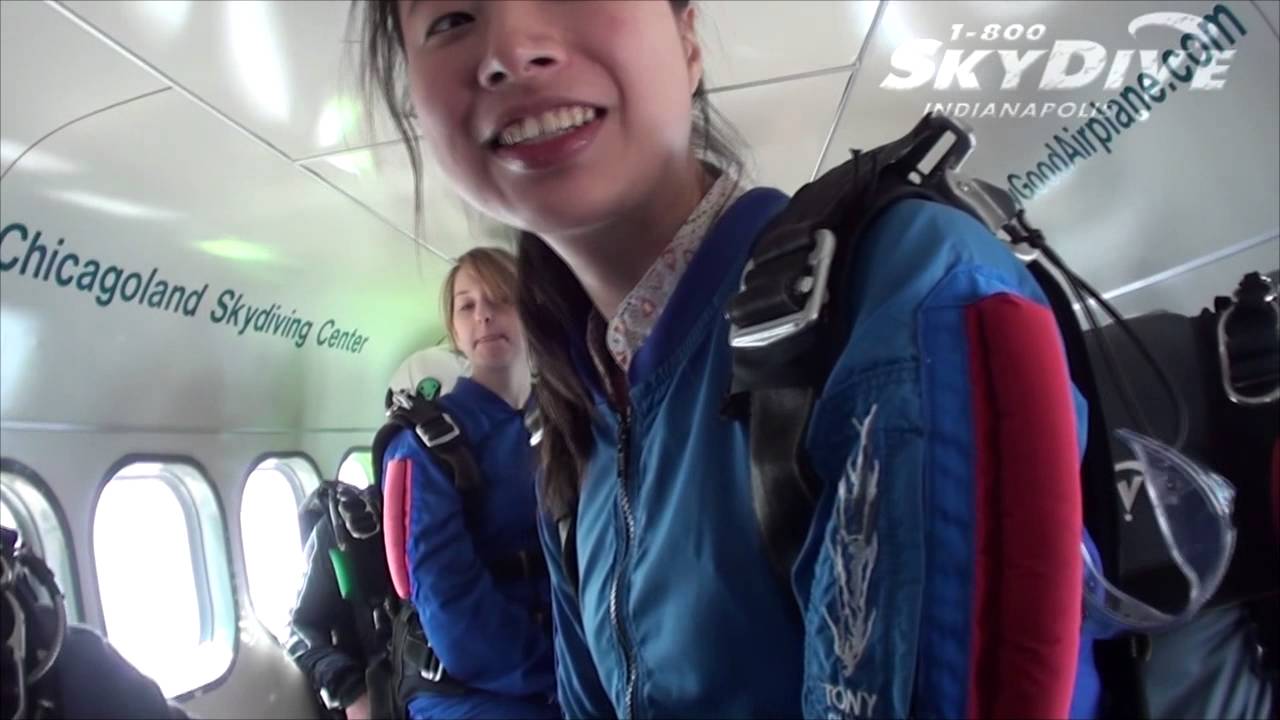 Xingyi Li's Tandem skydive!