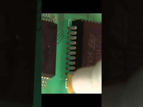 Hand soldering surface mount IC's IPC class 3 - drag solder #shorts