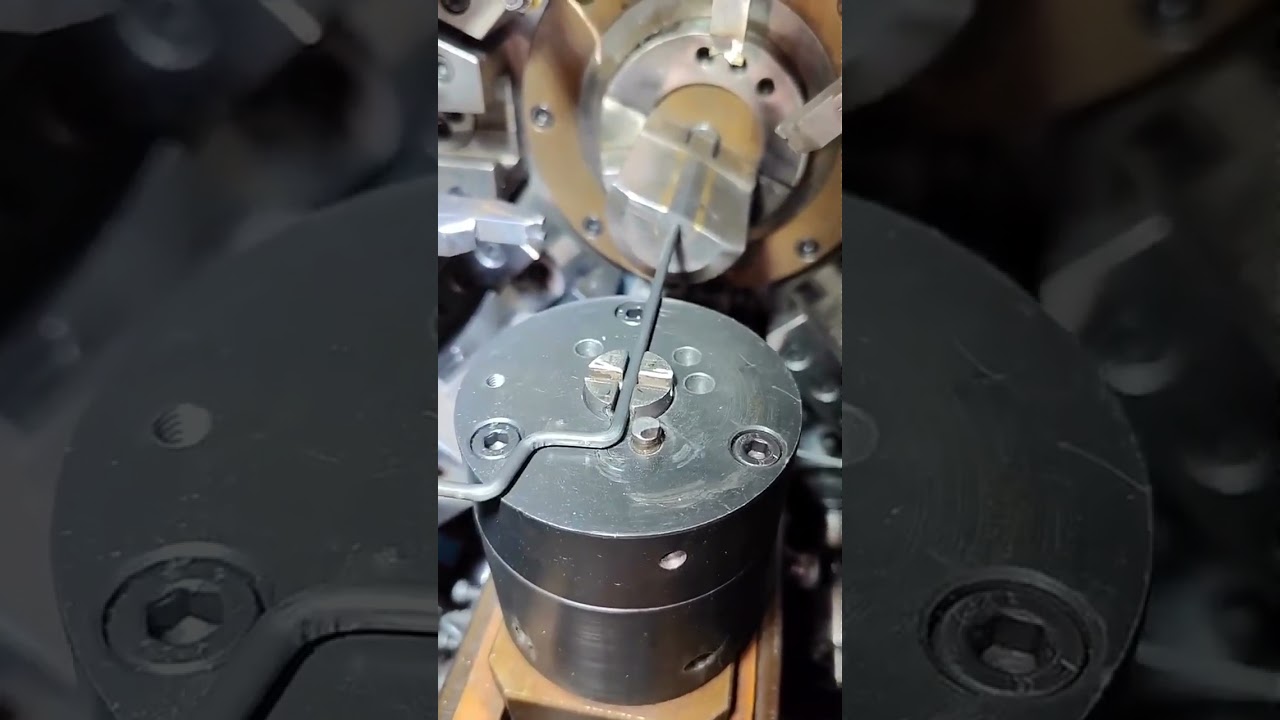 R Clip manufacturing