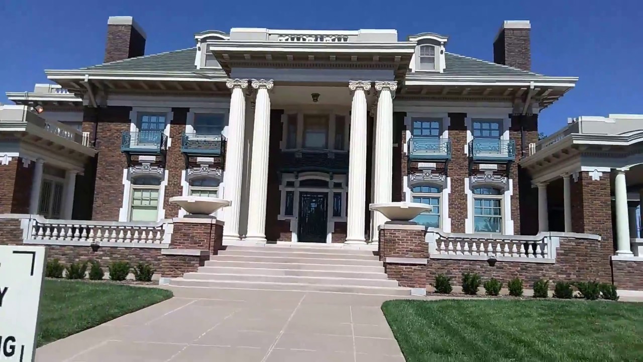 Visiting Harrington House in Amarillo Texas
