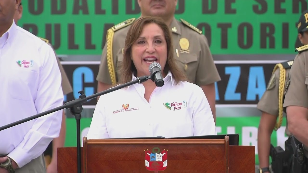 Presidenta Dina Boluarte lideró ceremonia de lanzamiento de nueva estrategia de servicio policial