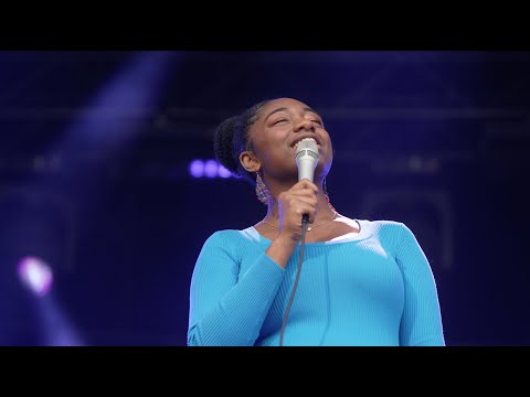 Samara Joy - Linger Awhile (Live at Montreal Jazz Festival)