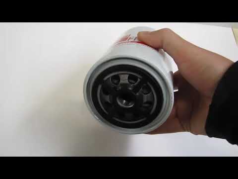 FFLFF5470 by Fleetguard – Extend Engine Life & Boost Fleet Efficiency!