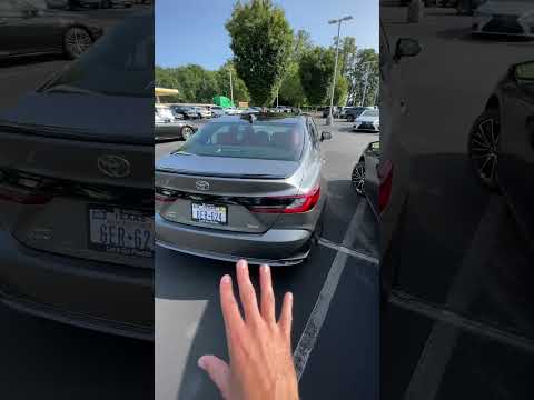 2025 Lexus ES350 VS 2025 Toyota Camry XSE!