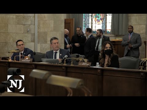 NJ Democratic lawmakers back away from controversial issues