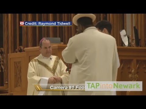 Shocking Video Shows Bishop Get Punched During Mass | Hollywood goodfella