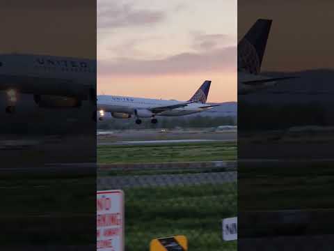 Welcome to Portland international Airport 😈 #airplane #pdx #aviation #777 #747