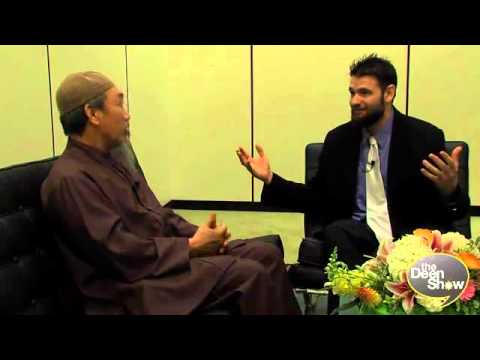 A former buddhist christian convert to Islam - Sheikh Hussain Yee