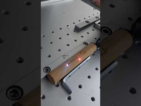 Bambú Grabado con UV Láser GALVO. Máquina de 5W - Lente 110 mm.