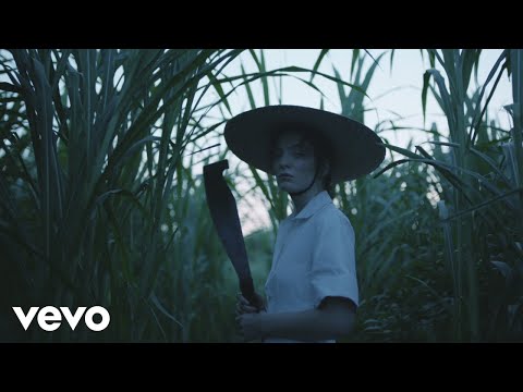 55 Best Prom Songs 2022 - Best Throwback Prom Playlist