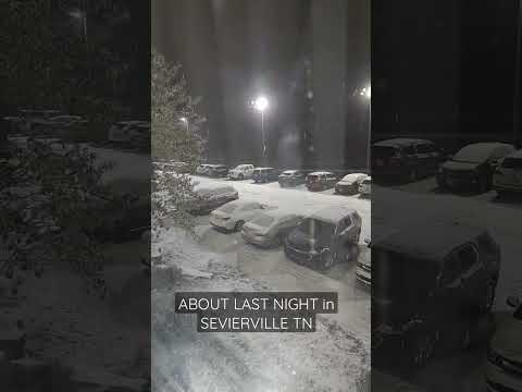 Snowfall in Sevierville Tennessee