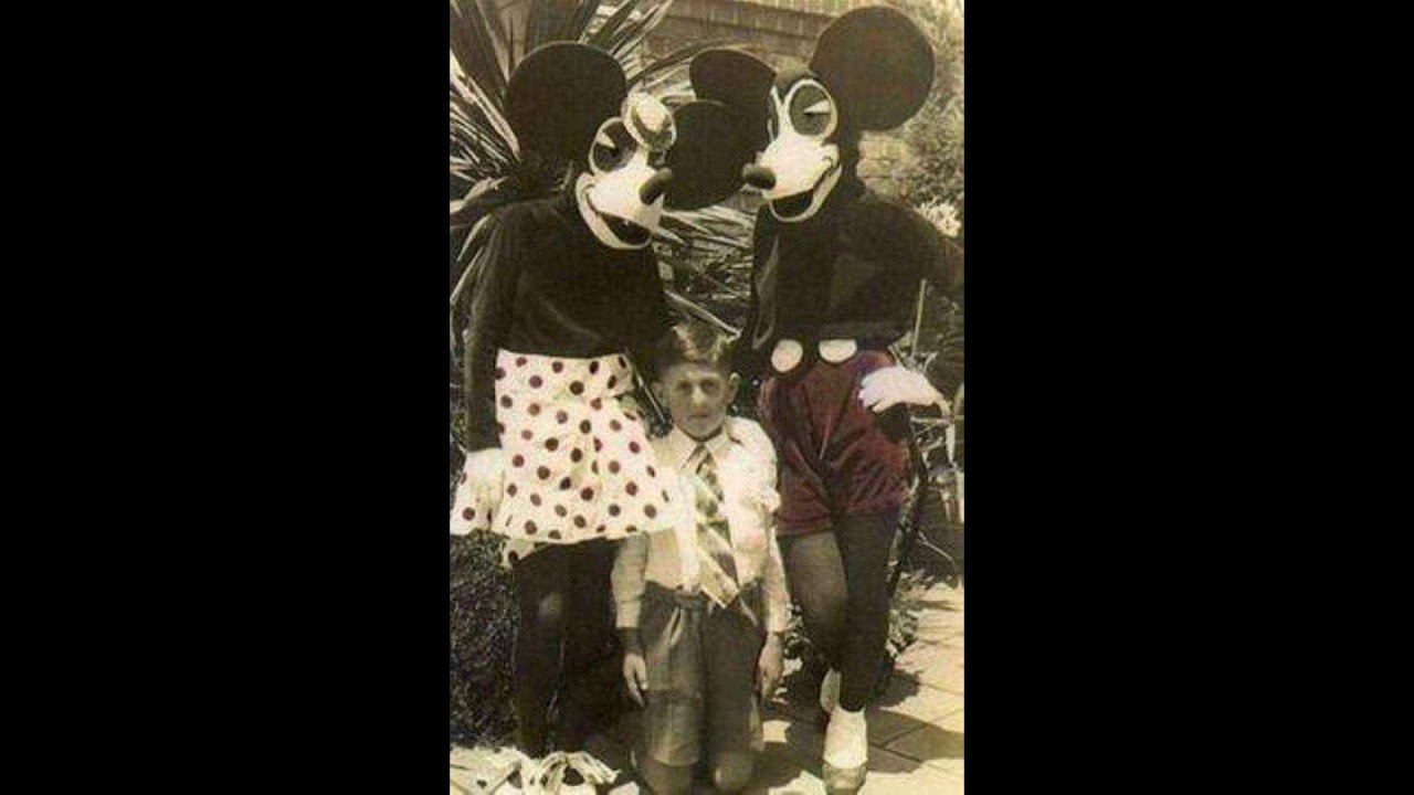 r/cursedimages [1] IT'S MICKEY MOUSE
