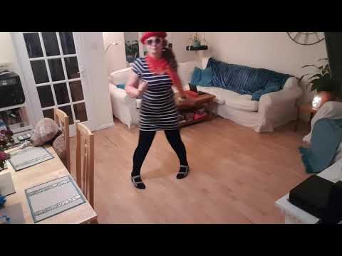 Beginers Electric Slide line dance to French music