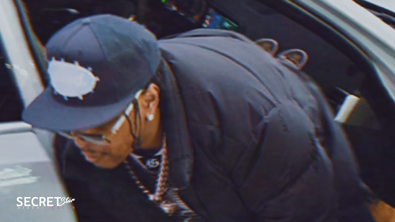 Lyrics & Translations of Hablando M by Tali Goya | Popnable