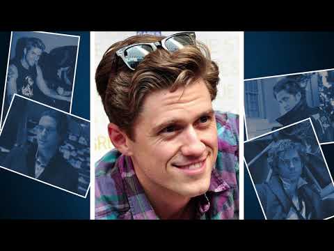 Aaron Tveit ‘05 I Outstanding Young Alumni Award