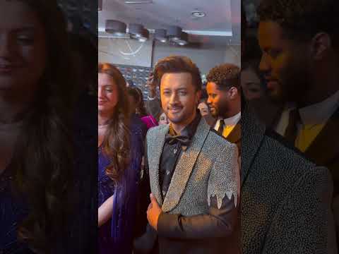 Atif Aslam And His Wife New Video | Atif Aslam New Viral Video | Atif Aslam In Hum TV Award Show