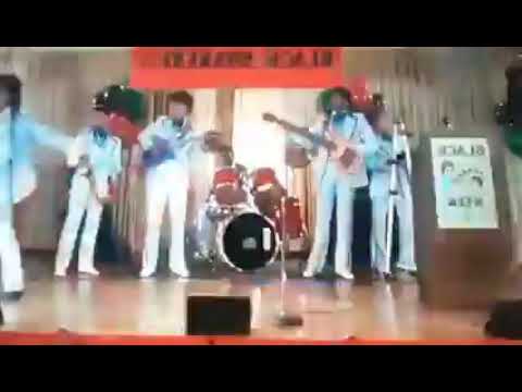 COMEDIAN JOHN THOMPSON DEDICATED TO ALL WHO ROCKED THE JHERI CURL