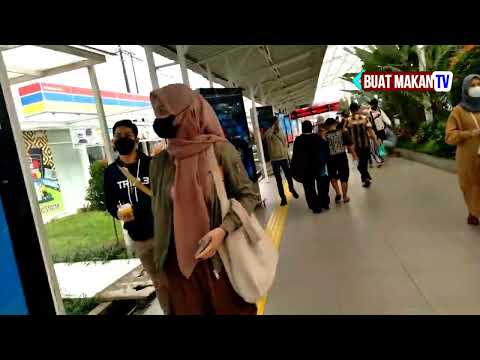 VLOG: NAIK KERETA DARI STASIUN KOTA BOGOR - KE JAKARTA..