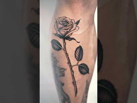 🌹by @danielle.tattoos