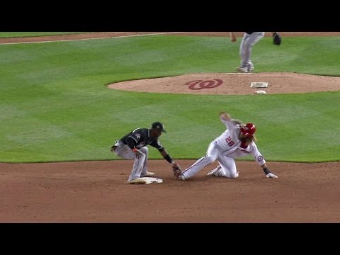 MIA@WSH: Realmuto throws out Werth at second
