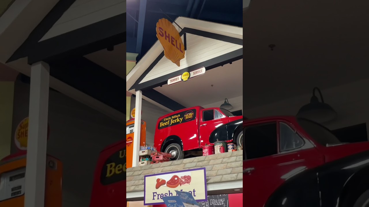 Walnutcreek Cheese in Amish country!