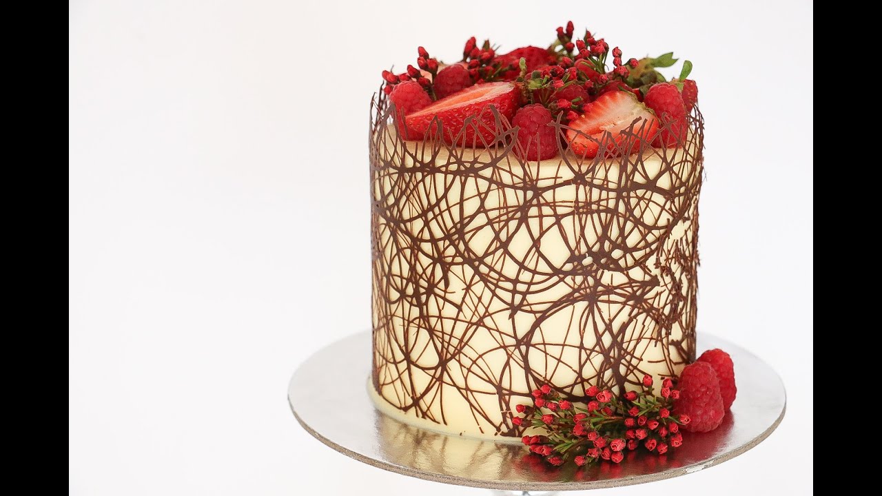 Chocolate Border Cake Tutorial- Rosie's Dessert Spot