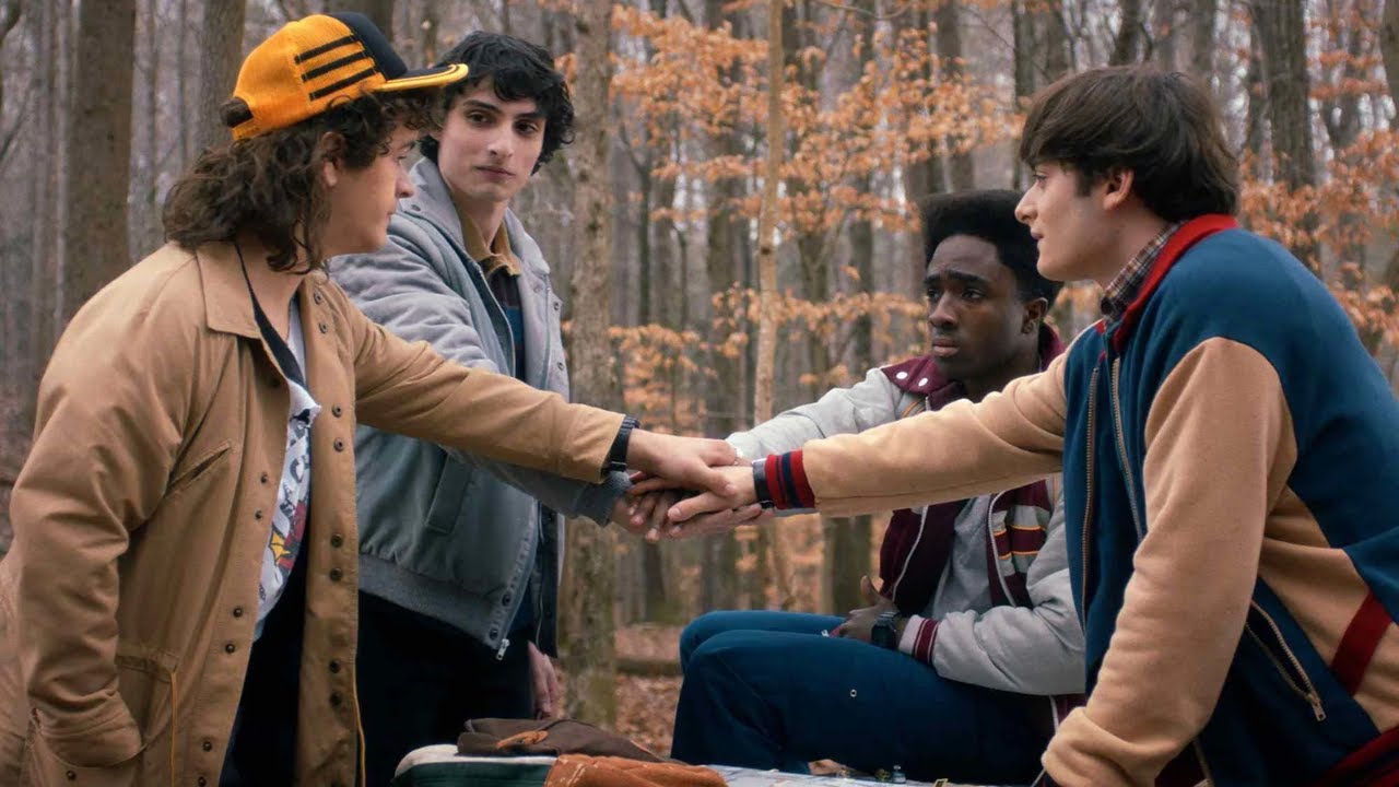 Stranger Things Boss Ross Duffer’s PSA: Ditch Soap Opera TV Settings Now! 📺🚫