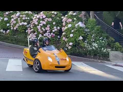 A Beautiful Winding Street in San Francisco, USA - San Francisco ki ek khubsurt gali -