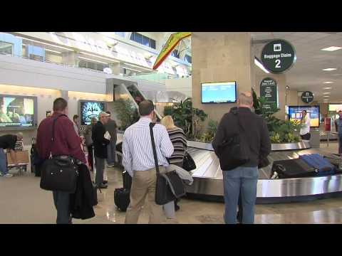 Quick Baggage Claim at John Wayne Airport Comfortable Passenger Pickup Waiting Area Seating #flyJWA