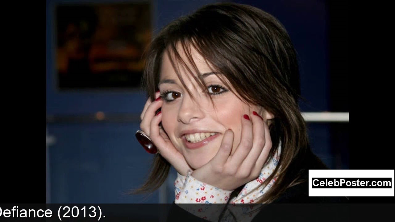 Stephanie Leonidas biography