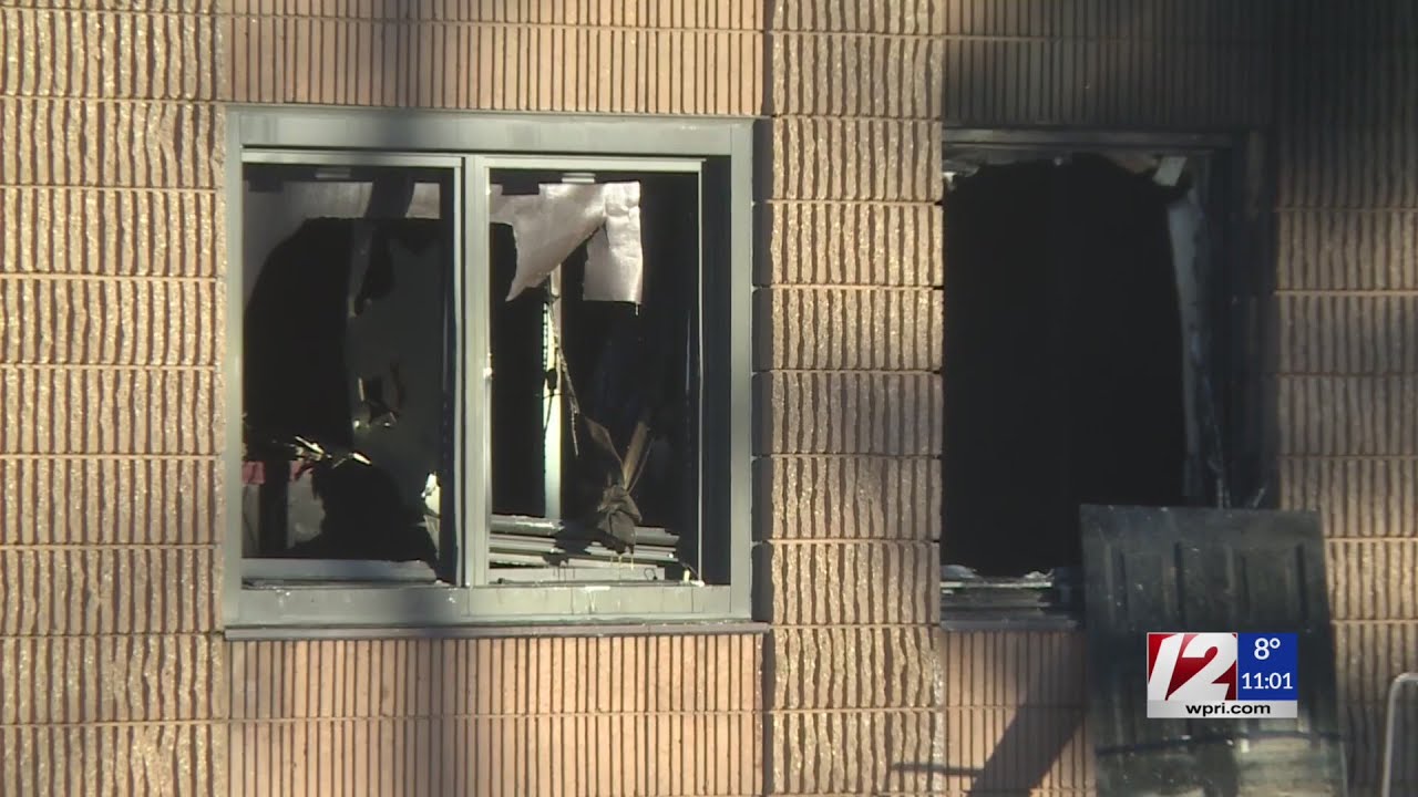 1 person dead, multiple people injured in apartment complex fire in Pawtucket