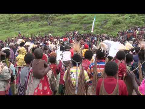 The Kimyal Tribe Receive The Word of God | Jlue's Weblog – A Christian ...