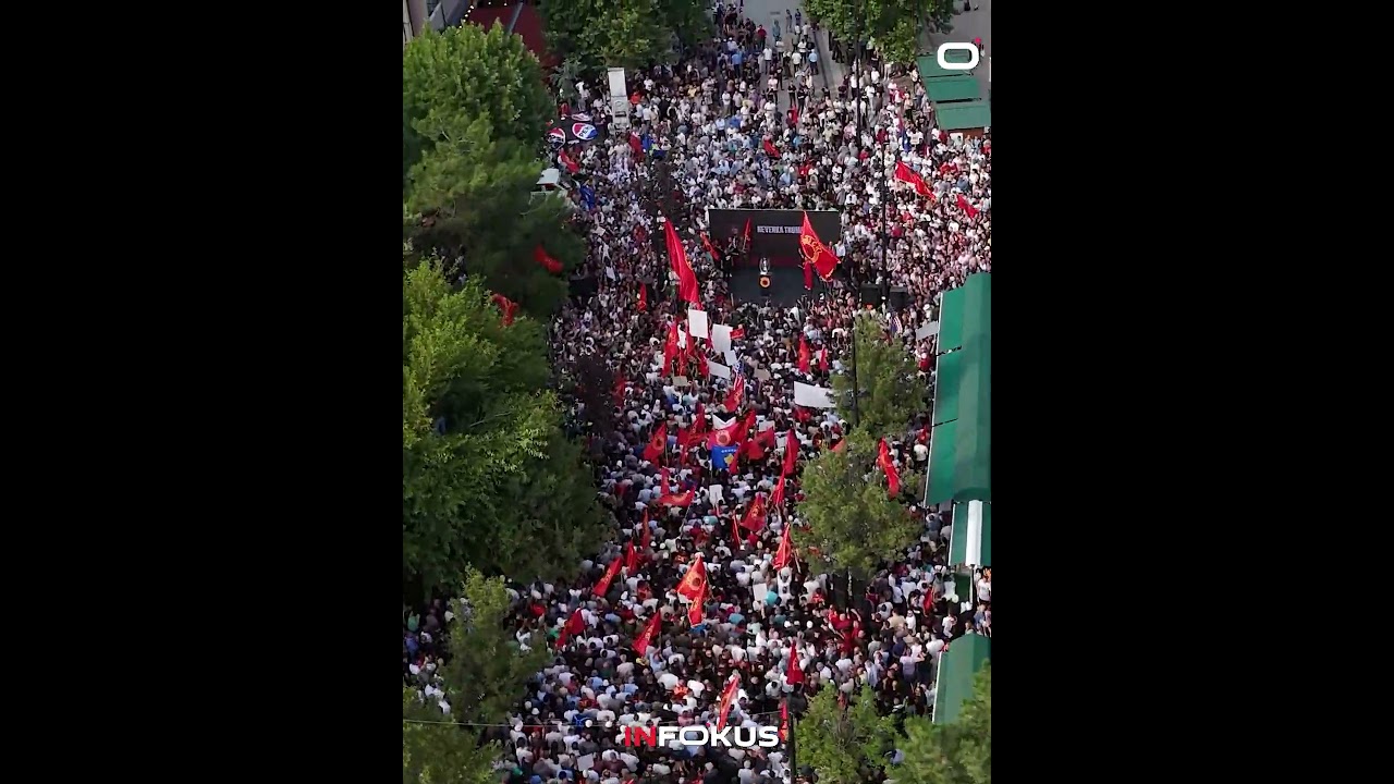 Pamje spektakolare nga protesa më masive ndonjëherë në Prishtinë