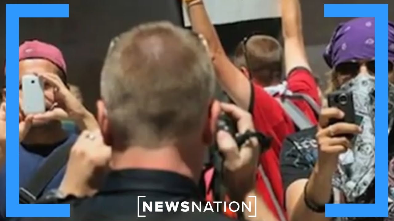 Arizona law makes it illegal to record police within 8 feet | Rush Hour