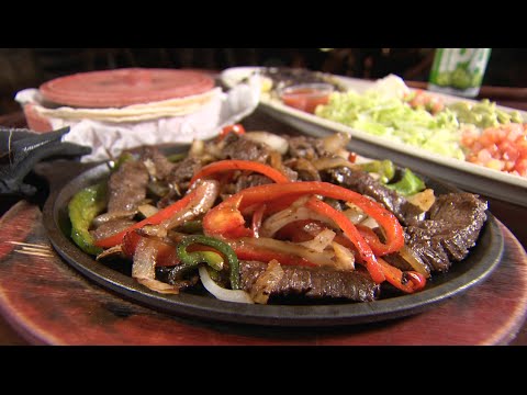 Chicago’s Best Fajitas: Austin’s Saloon & Eatery